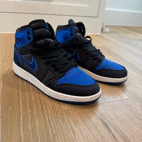 Shoes | Rare Air Jordan 1 Retro High Og Royal | Poshmark